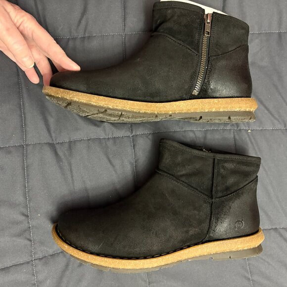 Born | Shoes | Born Tinley Side Zip Distressed Suede Leather Boots Size ...